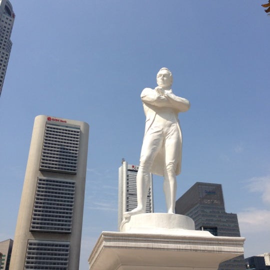 Sir Stamford Raffles Statue (Raffles' Landing Site) - Downtown Core - Parliament Lane
