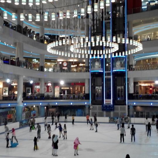 Sunway Pyramid Ice - Skating Rink in Petaling Jaya