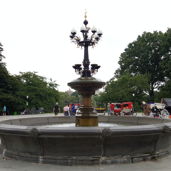 Cherry Hill Fountain - Scenic Lookout in New York