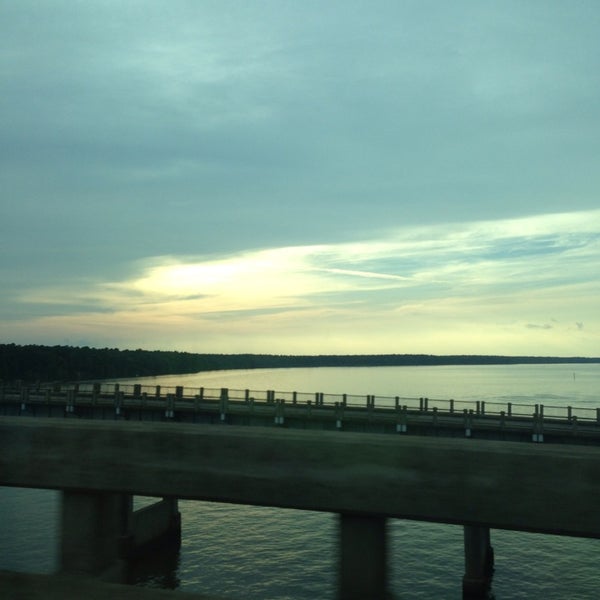 Santee Cooper Lake Bridge - Bridge in Santee