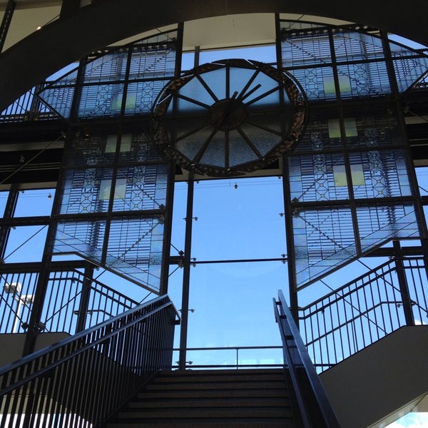 Everett Station - 3201 Smith Ave