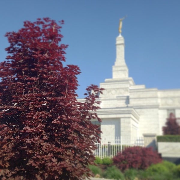 Detroit Michigan Temple - 37425 Woodward Ave