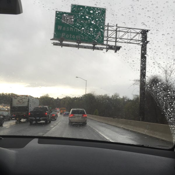 Exit 39 - MD 190 (River Road) / Potomac, Washington - Intersection