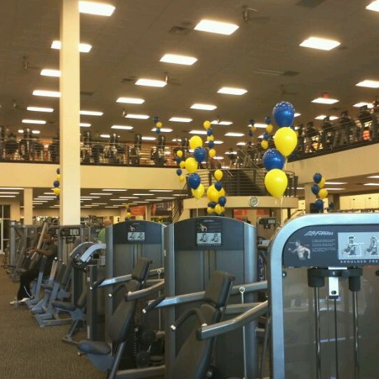 LA Fitness - Gym / Fitness Center
