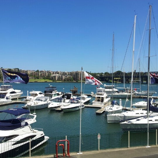 Birkenhead Point Outlet Centre - Shopping Mall in Birkenhead Point