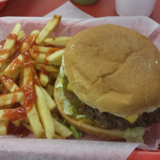 Papa Burgers - Burger Joint in El Paso