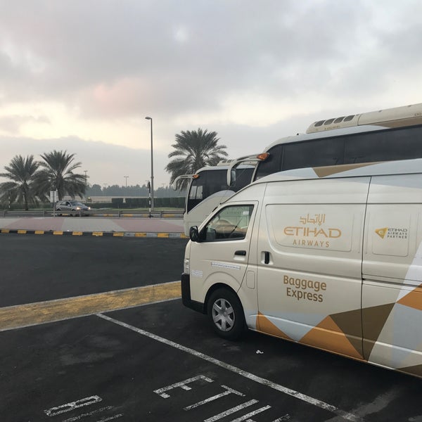 Etihad Shuttle Bus Abu Dhabi Airport - Bus Line in Abu Dhabi