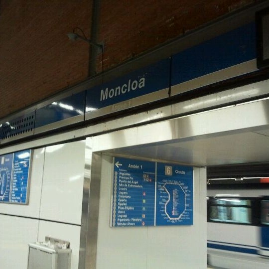 Metro Moncloa - Argüelles - Madrid, Madrid