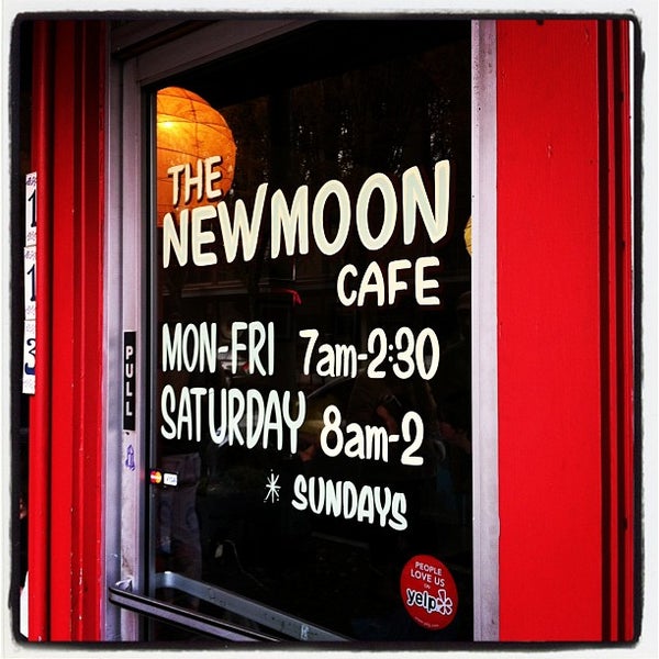 New Moon Cafe - Diner in Downtown Olympia