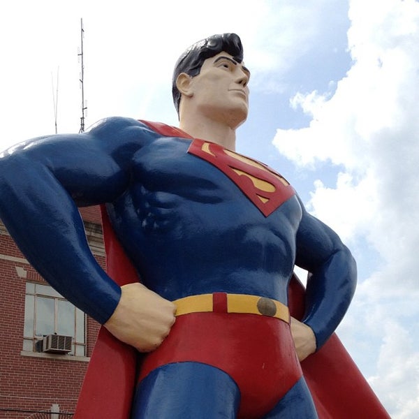 Giant Superman Statue - 17 tips from 2244 visitors