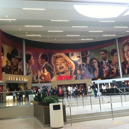 AMC Plaza Bonita 14 - 3050 Plaza Bonita Rd