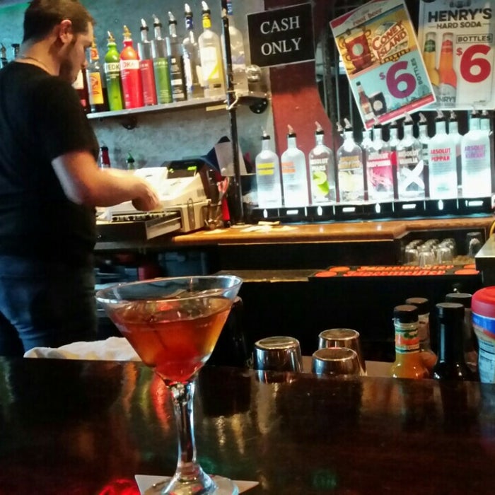 Cell Block reviews, photos - Boystown - Chicago - GayCities Chicago